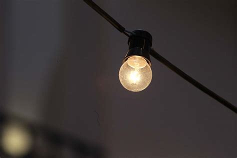 El Gobierno Aprueba Este Jueves La Bajada Del IVA De La Luz Al 10 Y La