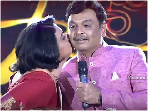 Pavitra Lokesh Kisses Naresh In Tv Show Watch Video Pavitra Lokesh