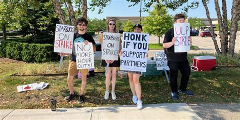 Starbucks And Its Workers Continue Bitter Fight Over Unions Crain S