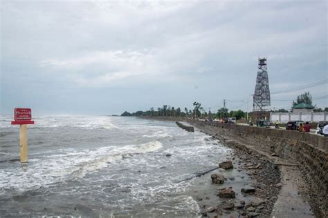 Cyclone Mocha Hits Myanmar Bangladesh News18