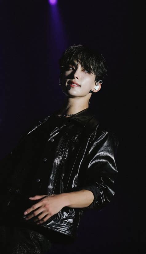 Pin By Gub On Seventeen Seventeen Seventeen Instagram Seventeen Lee