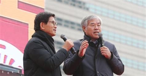 김문수 전광훈 목사와 신당 창당 태극기 뺀 보수통합 반대