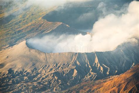 Zet Bromo Vulkaan Op Stock Afbeelding Image Of Stoom 47385043