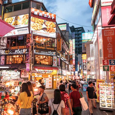 630 Hongdae Foto Foto Stok Potret And Gambar Bebas Royalti Istock
