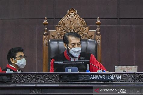 MK Tolak Uji Materi UU KY Yang Diajukan Mantan Calon Hakim Ad Hoc ANTARA News