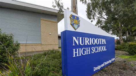 Nuriootpa High School Student Pulls Knife On Another Student Gold