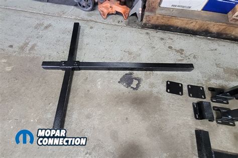 Gallery Us Car Tool Makes Removing Your Drivetrain Too Easy Mopar