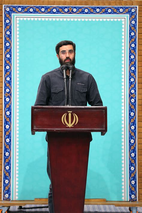 لقاء جمع من أهالي محافظة أصفهان مع الإمام الخامنئي