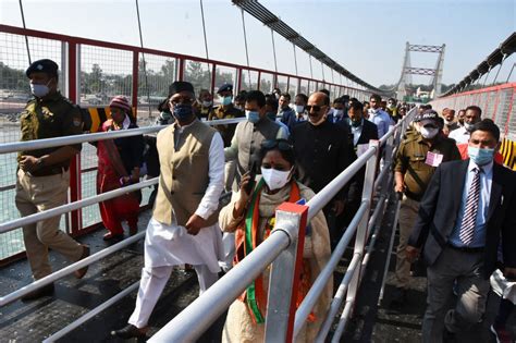 सीएम त्रिवेंद्र ने जनता को समर्पित किया जानकी सेतु का लोकार्पण ऋषिकेश