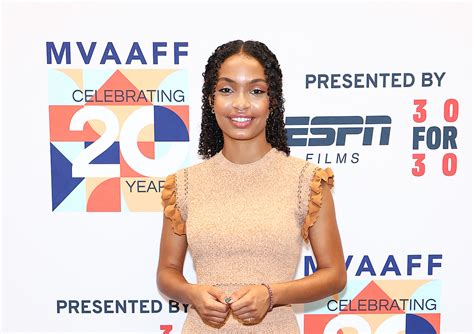 Actress Yara Shahidi Celebrates New Dior Campaign Uae Weekly