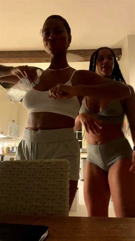 Watch Twerking Ass Twerking Babe Porn Spankbang
