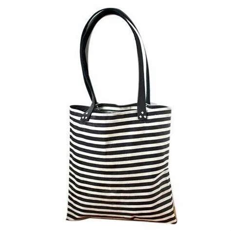 White Cotton Canvas Shoulder Bag At Best Price In Kolkata Id 23445453030