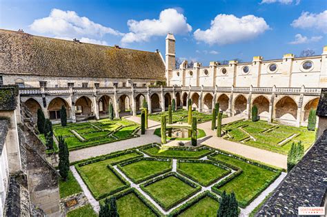 Re découvrez l abbaye de Royaumont la plus grande abbaye cistercienne