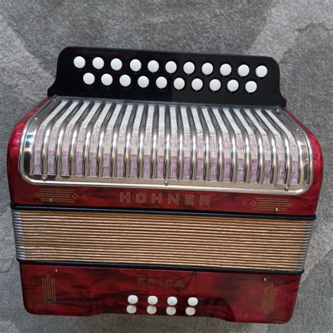 Hohner Button Accordion Pianos And Keyboards Calgary Kijiji
