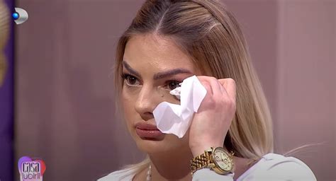 Julia în lacrimi după un schimb de replici aprige cu Robi M am