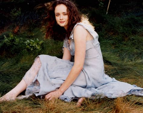Alexis Bledel Born September 16 1981 Is An American Actress Alexis Bledel Bledel Gilmore