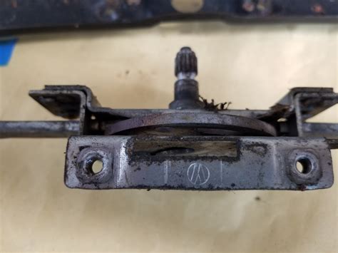 Disassembling The Ragtop Locking Header Bow My Beetle Restoration