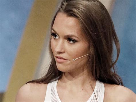 Laura Müller Sexlust Pikante Neue Fotos Zeigen Sie Halbnackt