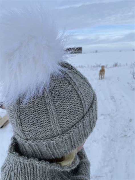 Simplicity Hat Knotenufknitting
