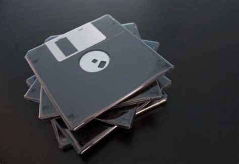 Handmade Floppy Disk Coaster Gadgetsin
