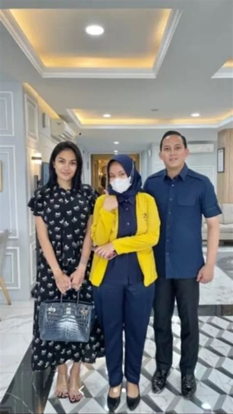 10 Pesona Ganteng Rizky Irmansyah, Ajudan Prabowo Subianto yang ...