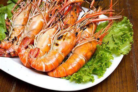 9 ร้านกุ้งเผาเนื้อแน๊นแน่น ริมน้ำอยุธยาที่ต้องไปโดนกันสักโลสองโล