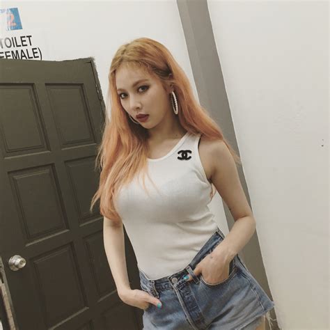 Heavy Top R2busty2hide