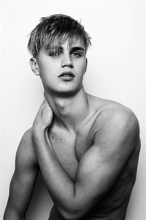 Sam Harwood Model Tua Lista 15 Sam Harwood Ideas Harwood Mens