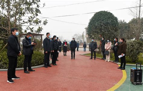 南阳市卧龙区逐村观摩检阅工作成效 比武