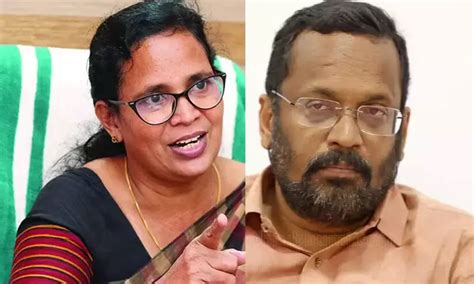 മണ്ണാർക്കാട് മൂപ്പിൽ നായരുടെ ഭൂമി വിൽപന നിയമസഭയിൽ അന്വേഷണം പ്രഖ്യാപിച്ചിട്ടും 61 ആധാരങ്ങ