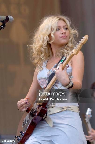 Alyson Michalka Photos And Premium High Res Pictures Getty Images