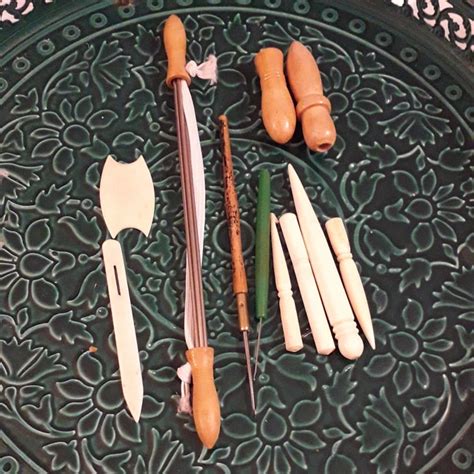 LOT D USTENSILES PORTE AIGUILLE EN OS Et Bois ANCIEN COUTURE Crochet EUR 20 00 PicClick FR