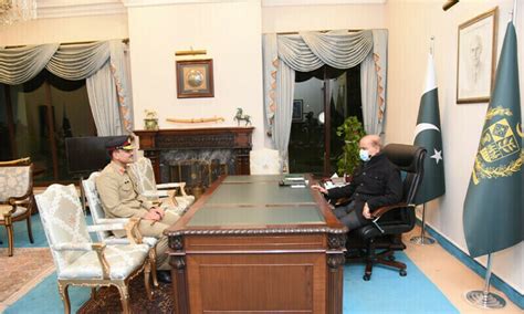 Newly Appointed Army Chief Cjcsc Meet Pm Shehbaz Pakistan Aaj English Tv