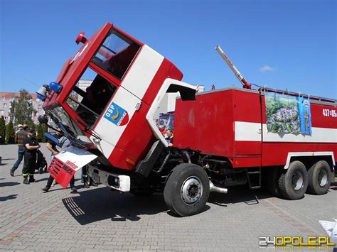 Strażacy Ochotnicy Jeżdżą Ponad 40 Letnim Jelczem Chcą Utrzymać Wóz