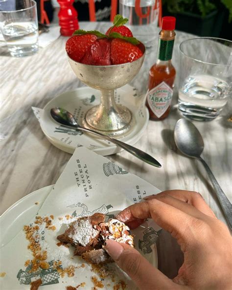 In Pics Rhea Kapoors Fabulous Notting Hill London Vacation With