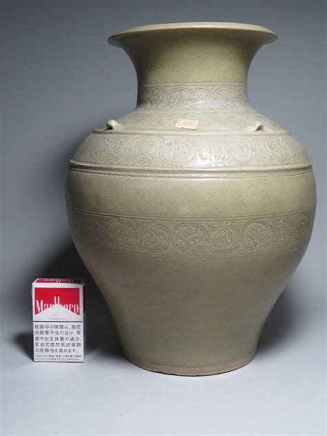 関西収集家蔵出し 唐～漢代 越州窯青磁陰刻魚群文四系罐 中国美術品唐物 Lot7216｜代購幫