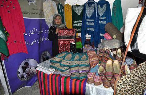 نمایشگاه صنایع دستی زنان تجارت پیشه در کابل آغاز شد روزنامه افغانستان