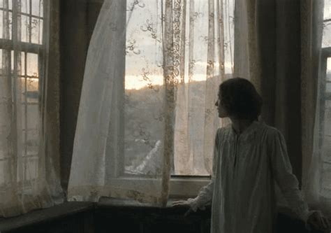 “太懂事的女人，没人心疼”姑娘