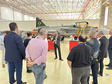 Gripen No Brasil Visitamos O Centro De Testes De Voo E Perguntamos