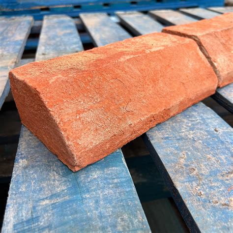 65mm Handmade Plinth Stretcher Brick Pl3 2 Reclaimed Brick Company
