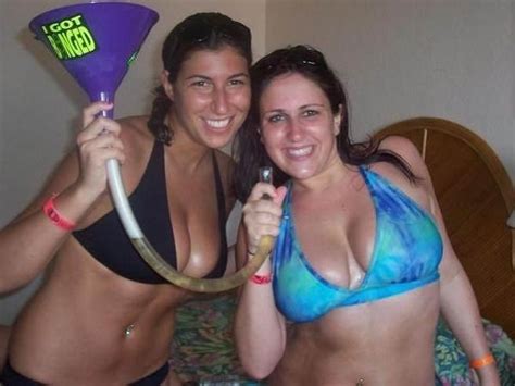 Hot Pics Of Trashed Babes Getting Kinky At Parties Porn Pictures Xxx
