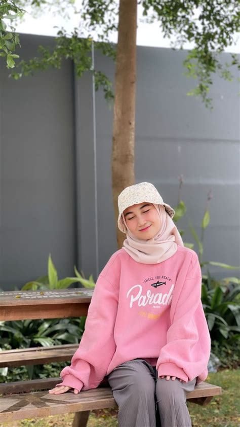 Baju Pink Cocok Dengan Hijab Warna Apa Pilihan Ini Paling Pas Untuk Ootd Kamu