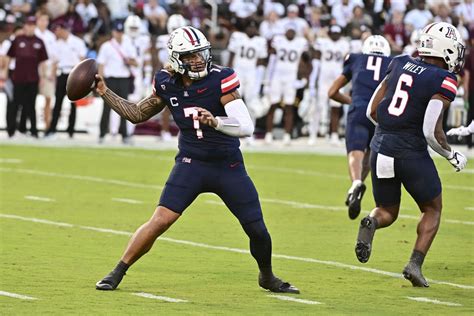 Arizona Coach Jedd Fisch Not Concerned With Quarterback Jayden De Laura
