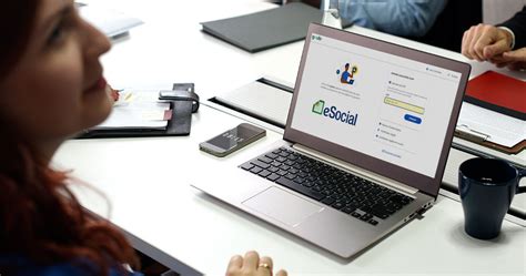 PGR no eSocial alteração no início da vigência e eventos de SST