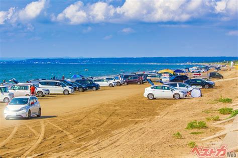 クルマを運転するにもドレスコードあり 車中は公的エリア それとも私的エリア 自動車情報誌ベストカー