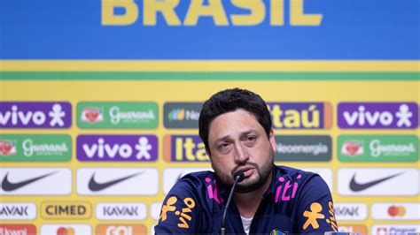 Arthur Elias convoca seleção feminina para treinos veja CNN Brasil