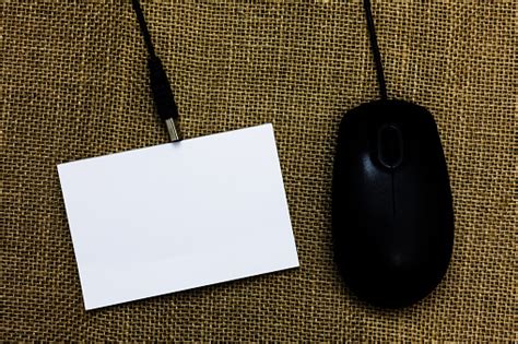 디자인 비즈니스 개념 빈 복사 텍스트 웹 배너 홍보 자료에 대 한 모의 템플릿 백서 컴퓨터 마우스 황 마를 배경 표현 아이디어 입력 요구 0명에 대한 스톡 사진 및 기타