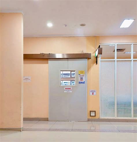 Kalah Perjalanan Di Lorong Rumah Sakit Kali By Rizkiana Sidqi Medium