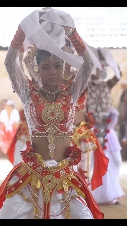 සුපිරි හැඩ ඇති නර්තන ශිල්ප ශිල්පිනියන් එ බැල්ම Youtube