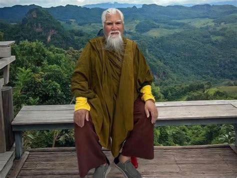 เปิดประวัติ อดีตพระยันตระ